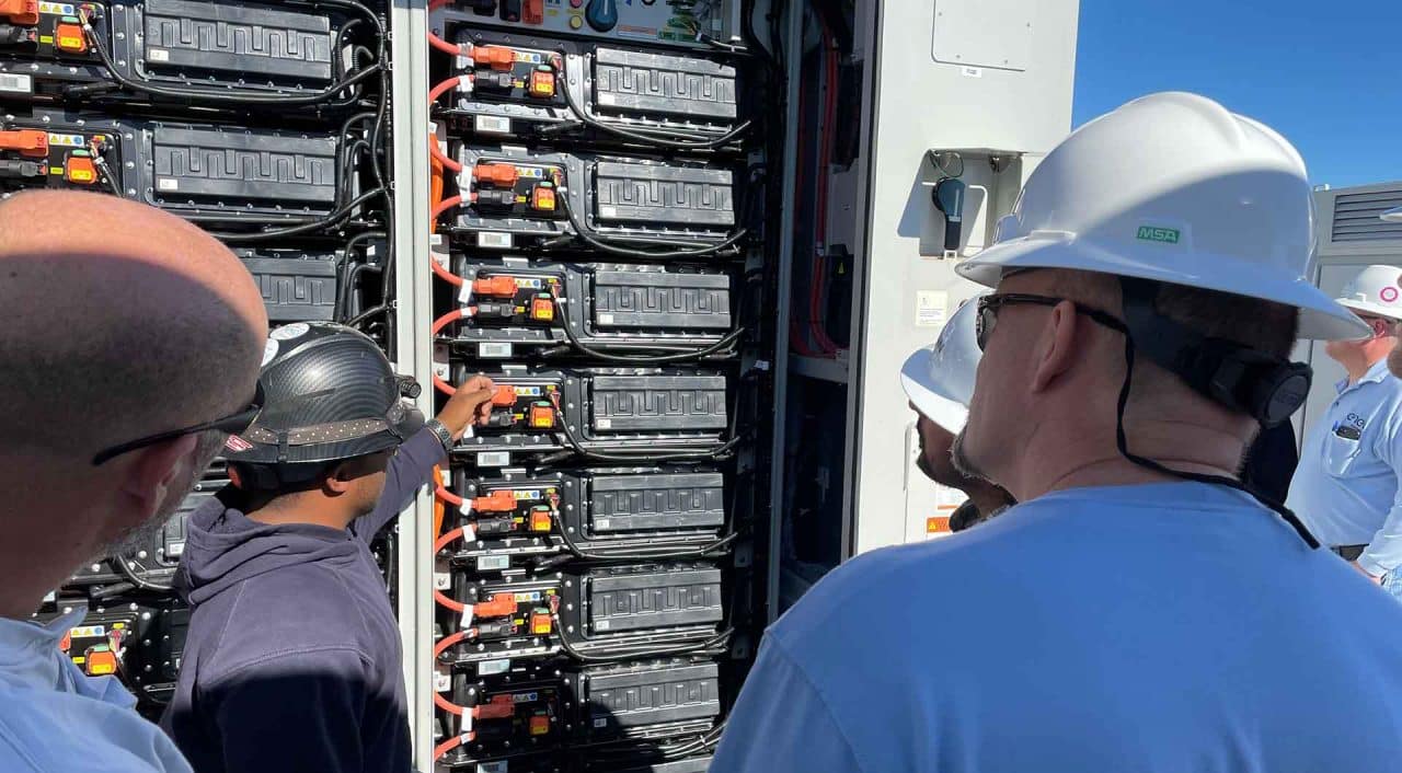 Battery Storage for Utility and Grid Use | Elgin Power Solutions